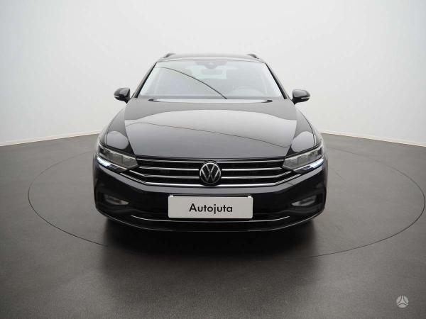 Melns Volkswagen Passat 2023 Viļņa, ar dzinēja tilpumu 1.97 L un nobraukumu 169 tūkst. km par 15600 €, foto 2 vietnē AUTOMOTO.COM.LV