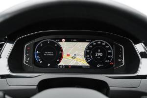 Melns Volkswagen Passat 2023 Rīga, ar dzinēja tilpumu 2.00 L un nobraukumu 136 tūkst. km par 23750 €, foto 21 vietnē AUTOMOTO.COM.LV