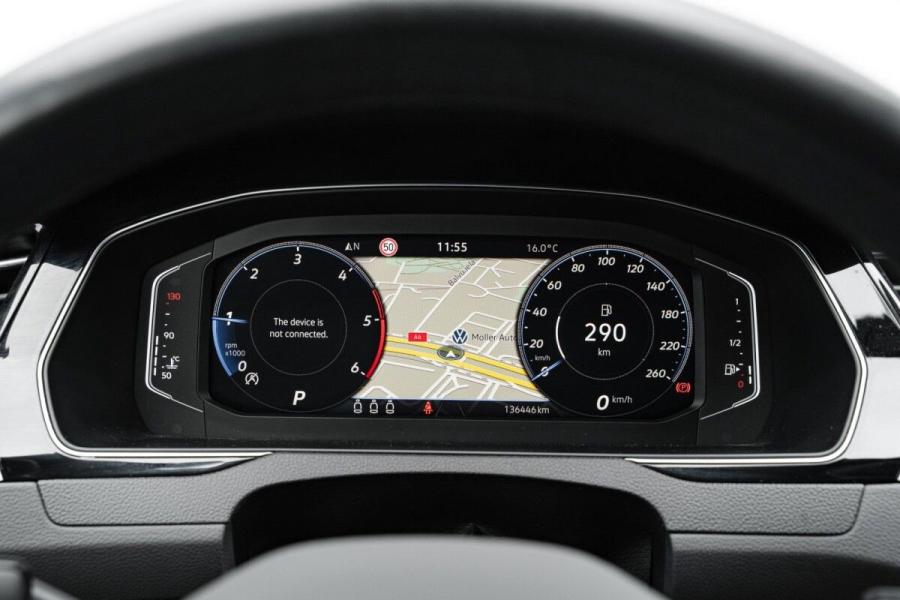 Melns Volkswagen Passat 2023 Rīga, ar dzinēja tilpumu 2.00 L un nobraukumu 136 tūkst. km par 23750 €, foto 21 vietnē AUTOMOTO.COM.LV