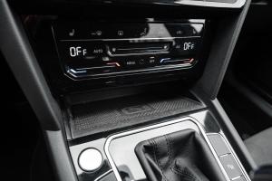 Melns Volkswagen Passat 2023 Rīga, ar dzinēja tilpumu 2.00 L un nobraukumu 136 tūkst. km par 23750 €, foto 27 vietnē AUTOMOTO.COM.LV