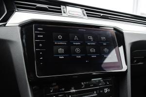 Melns Volkswagen Passat 2023 Rīga, ar dzinēja tilpumu 2.00 L un nobraukumu 136 tūkst. km par 23750 €, foto 29 vietnē AUTOMOTO.COM.LV