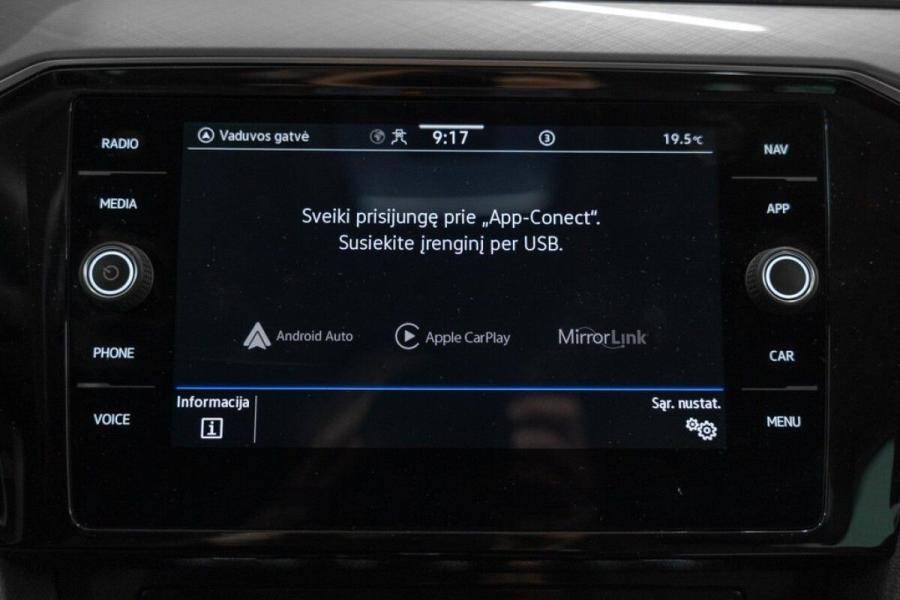 Black Volkswagen Passat 2023 in Vilnius, with an engine capacity of 2.00 L and mileage of 130 thousand km for 22100 €, photo 19 on AUTOMOTO.COM.LV