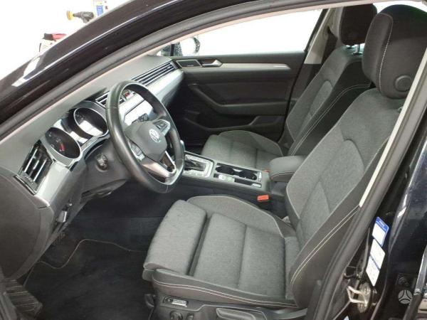 Melns Volkswagen Passat 2023 Viļņa, ar dzinēja tilpumu 1.97 L un nobraukumu 145 tūkst. km par 16500 €, foto 3 vietnē AUTOMOTO.COM.LV