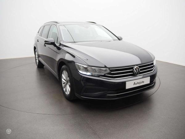 Melns Volkswagen Passat 2023 Viļņa, ar dzinēja tilpumu 1.50 L un nobraukumu 124 tūkst. km par 19500 €, foto 3 vietnē AUTOMOTO.COM.LV
