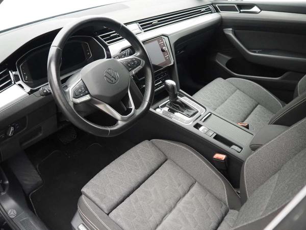 Melns Volkswagen Passat 2023 Viļņa, ar dzinēja tilpumu 1.50 L un nobraukumu 124 tūkst. km par 19500 €, foto 9 vietnē AUTOMOTO.COM.LV