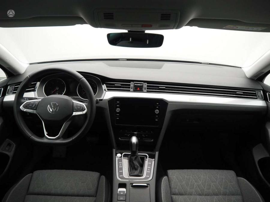 Black Volkswagen Passat 2023 in Vilnius, with an engine capacity of 1.97 L and mileage of 145 thousand km for 16500 €, photo 19 on AUTOMOTO.COM.LV
