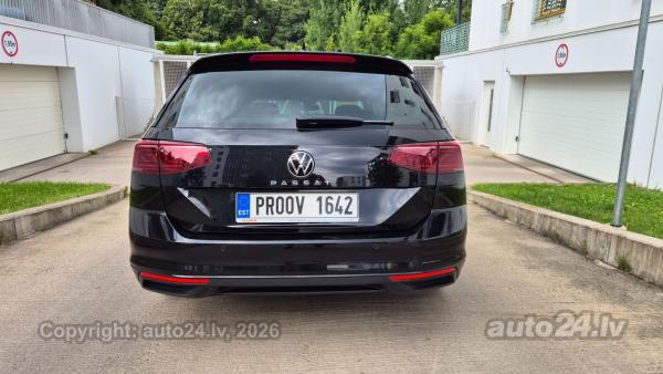 Black Volkswagen Passat 2023 in Tallinn, with an engine capacity of 2.00 L and mileage of 161 thousand km for 19990 €, photo 5 on AUTOMOTO.COM.LV