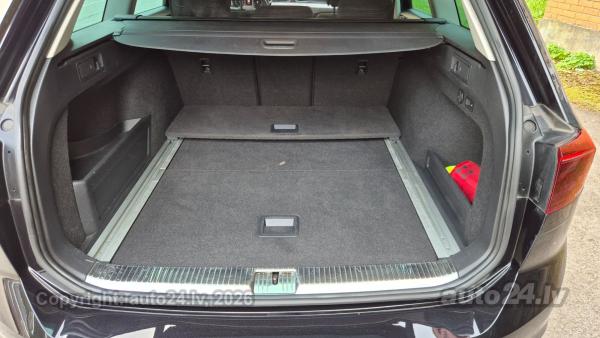 Black Volkswagen Passat 2023 in Tallinn, with an engine capacity of 2.00 L and mileage of 161 thousand km for 19990 €, photo 7 on AUTOMOTO.COM.LV