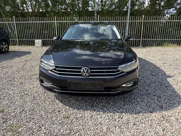 Black Volkswagen Passat 2023 in Marijampole, with an engine capacity of 1.50 L and mileage of 140 thousand km for 17364 €, photo 7 on AUTOMOTO.COM.LV