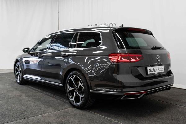 Melns Volkswagen Passat 2023 Tallina, ar dzinēja tilpumu 2.00 L un nobraukumu 145 tūkst. km par 24900 €, foto 3 vietnē AUTOMOTO.COM.LV