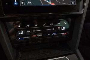 Melns Volkswagen Passat 2023 Viļņa, ar dzinēja tilpumu 2.00 L un nobraukumu 156 tūkst. km par 20400 €, foto 18 vietnē AUTOMOTO.COM.LV