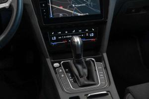 Melns Volkswagen Passat 2023 Viļņa, ar dzinēja tilpumu 2.00 L un nobraukumu 156 tūkst. km par 20400 €, foto 19 vietnē AUTOMOTO.COM.LV