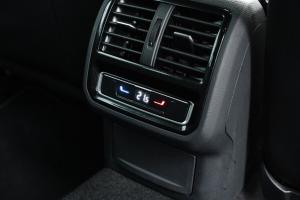 Melns Volkswagen Passat 2023 Rīga, ar dzinēja tilpumu 2.00 L un nobraukumu 148 tūkst. km par 24950 €, foto 9 vietnē AUTOMOTO.COM.LV