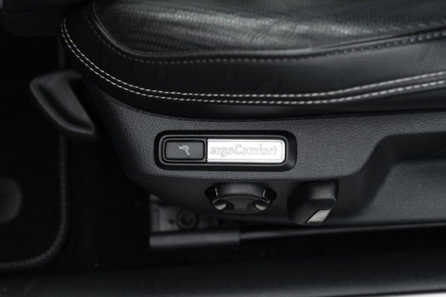 Melns Volkswagen Passat 2023 Rīga, ar dzinēja tilpumu 2.00 L un nobraukumu 148 tūkst. km par 24950 €, foto 16 vietnē AUTOMOTO.COM.LV