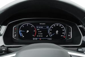 Melns Volkswagen Passat 2023 Rīga, ar dzinēja tilpumu 2.00 L un nobraukumu 148 tūkst. km par 24950 €, foto 19 vietnē AUTOMOTO.COM.LV