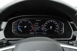 Melns Volkswagen Passat 2023 Rīga, ar dzinēja tilpumu 2.00 L un nobraukumu 148 tūkst. km par 24950 €, foto 20 vietnē AUTOMOTO.COM.LV