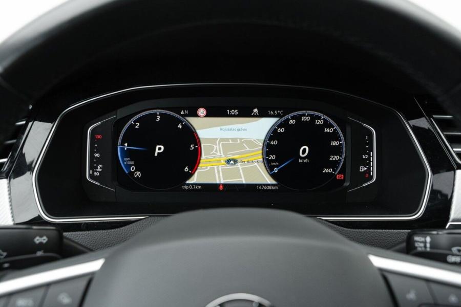 Melns Volkswagen Passat 2023 Rīga, ar dzinēja tilpumu 2.00 L un nobraukumu 148 tūkst. km par 24950 €, foto 22 vietnē AUTOMOTO.COM.LV