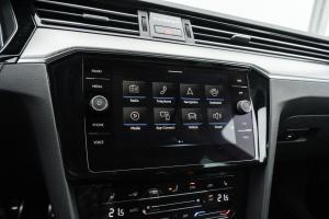 Melns Volkswagen Passat 2023 Rīga, ar dzinēja tilpumu 2.00 L un nobraukumu 148 tūkst. km par 24950 €, foto 27 vietnē AUTOMOTO.COM.LV