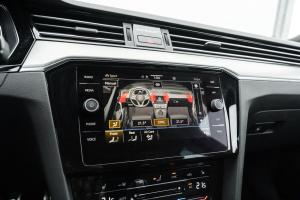 Melns Volkswagen Passat 2023 Rīga, ar dzinēja tilpumu 2.00 L un nobraukumu 148 tūkst. km par 24950 €, foto 33 vietnē AUTOMOTO.COM.LV