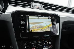 Melns Volkswagen Passat 2023 Rīga, ar dzinēja tilpumu 2.00 L un nobraukumu 148 tūkst. km par 24950 €, foto 34 vietnē AUTOMOTO.COM.LV