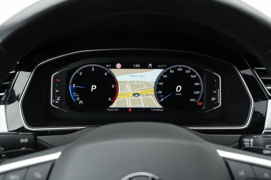 Melns Volkswagen Passat 2023 Rīga, ar dzinēja tilpumu 2.00 L un nobraukumu 148 tūkst. km par 24950 €, foto 22 vietnē AUTOMOTO.COM.LV