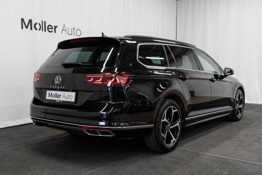 Melns Volkswagen Passat 2023 Tallina, ar dzinēja tilpumu 2.00 L un nobraukumu 137 tūkst. km par 24900 €, foto 5 vietnē AUTOMOTO.COM.LV