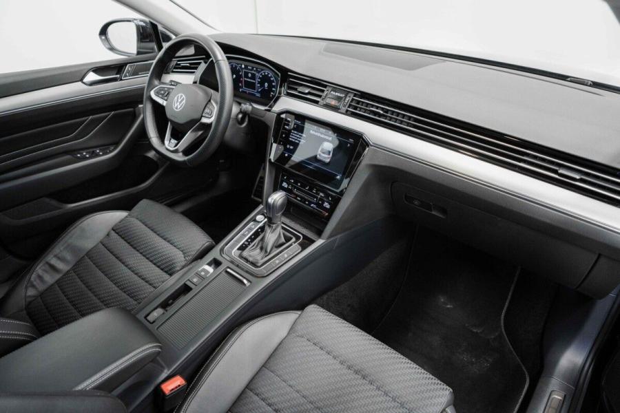 Melns Volkswagen Passat 2023 Tallina, ar dzinēja tilpumu 2.00 L un nobraukumu 137 tūkst. km par 24900 €, foto 8 vietnē AUTOMOTO.COM.LV