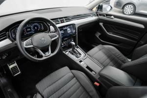 Melns Volkswagen Passat 2023 Tallina, ar dzinēja tilpumu 2.00 L un nobraukumu 137 tūkst. km par 24900 €, foto 9 vietnē AUTOMOTO.COM.LV