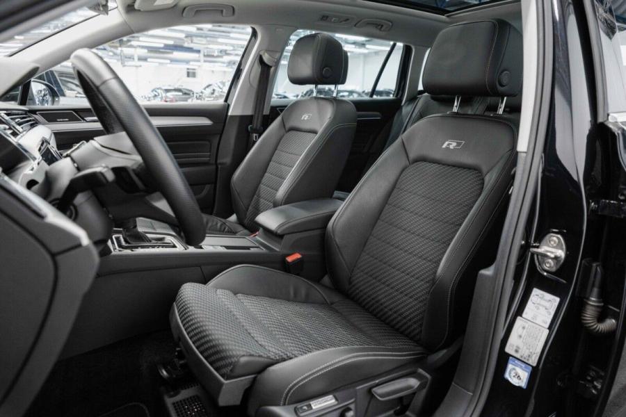 Melns Volkswagen Passat 2023 Tallina, ar dzinēja tilpumu 2.00 L un nobraukumu 137 tūkst. km par 24900 €, foto 15 vietnē AUTOMOTO.COM.LV