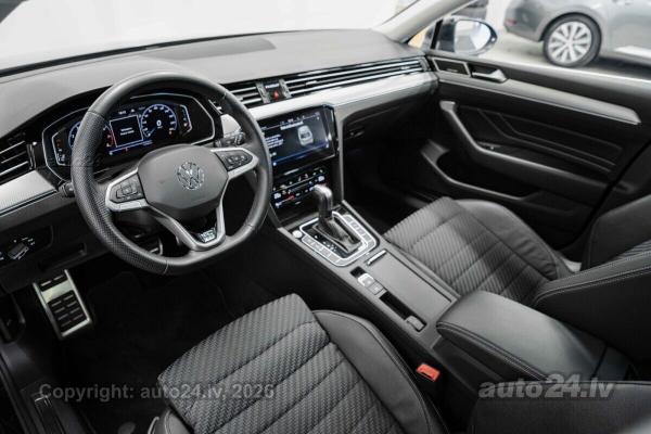 Black Volkswagen Passat 2023 in Tallinn, with an engine capacity of 2.00 L and mileage of 137 thousand km for 24900 €, photo 9 on AUTOMOTO.COM.LV
