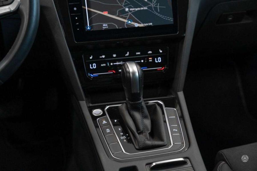 Melns Volkswagen Passat 2023 Viļņa, ar dzinēja tilpumu 2.00 L un nobraukumu 156 tūkst. km par 19044 €, foto 19 vietnē AUTOMOTO.COM.LV