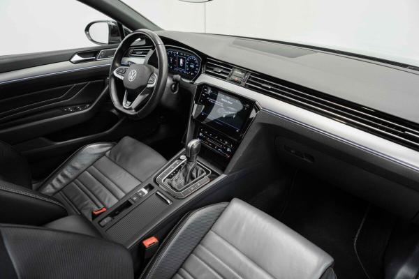 Melns Volkswagen Passat 2023 Tallina, ar dzinēja tilpumu 2.00 L un nobraukumu 150 tūkst. km par 24400 €, foto 8 vietnē AUTOMOTO.COM.LV