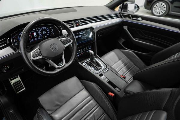 Melns Volkswagen Passat 2023 Tallina, ar dzinēja tilpumu 2.00 L un nobraukumu 150 tūkst. km par 24400 €, foto 9 vietnē AUTOMOTO.COM.LV