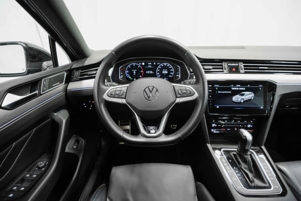Melns Volkswagen Passat 2023 Tallina, ar dzinēja tilpumu 2.00 L un nobraukumu 150 tūkst. km par 24400 €, foto 11 vietnē AUTOMOTO.COM.LV