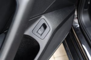 Black Volkswagen Passat 2024 in Marupe, with an engine capacity of 2.00 L and mileage of 132 thousand km for 25400 €, photo 9 on AUTOMOTO.COM.LV