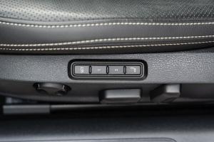 Black Volkswagen Passat 2024 in Marupe, with an engine capacity of 2.00 L and mileage of 132 thousand km for 25400 €, photo 12 on AUTOMOTO.COM.LV