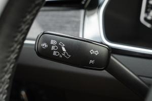 Black Volkswagen Passat 2024 in Marupe, with an engine capacity of 2.00 L and mileage of 132 thousand km for 25400 €, photo 13 on AUTOMOTO.COM.LV