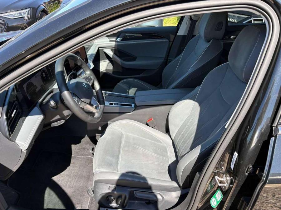 Melns Volkswagen Passat 2024 Viļņa, ar dzinēja tilpumu 1.50 L un nobraukumu 105 tūkst. km par 24900 €, foto 13 vietnē AUTOMOTO.COM.LV