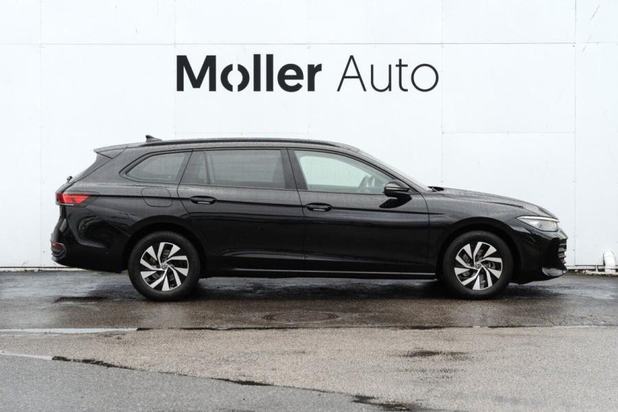 Black Volkswagen Passat 2024 in Riga, with an engine capacity of 1.50 L and mileage of 37 thousand km for 26800 €, photo 5 on AUTOMOTO.COM.LV
