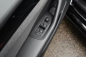 Black Volkswagen Passat 2024 in Riga, with an engine capacity of 1.50 L and mileage of 37 thousand km for 26800 €, photo 8 on AUTOMOTO.COM.LV