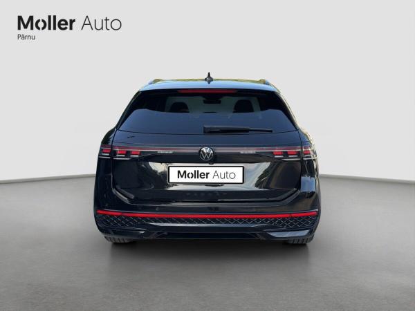 Black Volkswagen Passat 2024 in Parnu, with an engine capacity of 1.50 L and mileage of 58 thousand km for 36900 €, photo 5 on AUTOMOTO.COM.LV