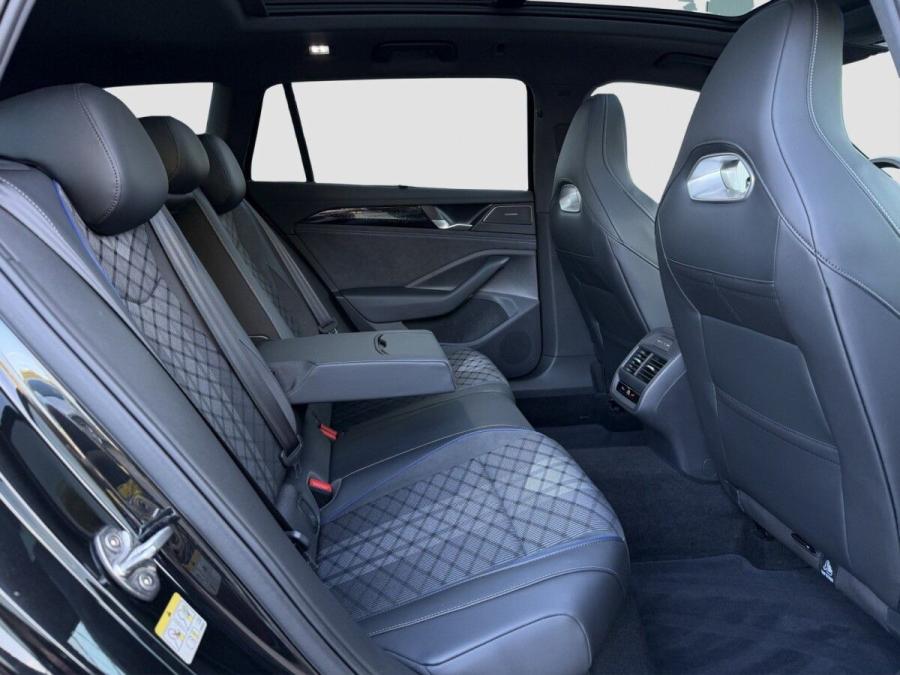 Melns Volkswagen Passat 2024 Pērnava, ar dzinēja tilpumu 1.50 L un nobraukumu 58 tūkst. km par 36900 €, foto 8 vietnē AUTOMOTO.COM.LV