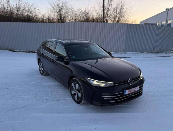 Melns Volkswagen Passat 2025 Panevēža, ar dzinēja tilpumu 1.50 L un nobraukumu 1000 tūkst. km par 30500 €, foto 1 vietnē AUTOMOTO.COM.LV