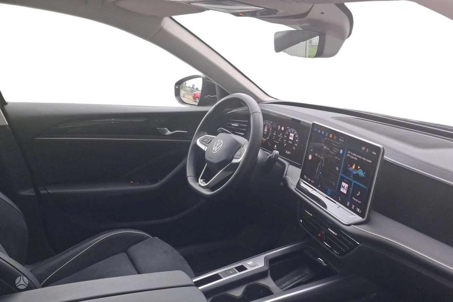 Melns Volkswagen Passat 2025 Klaipėda, ar dzinēja tilpumu 1.50 L un nobraukumu 25 tūkst. km par 29000 €, foto 9 vietnē AUTOMOTO.COM.LV