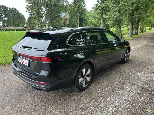 Melns Volkswagen Passat 2025 Kauņa, ar dzinēja tilpumu 1.50 L un nobraukumu 20 tūkst. km par 28300 €, foto 5 vietnē AUTOMOTO.COM.LV