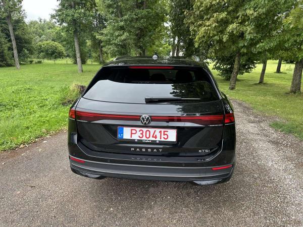Melns Volkswagen Passat 2025 Kauņa, ar dzinēja tilpumu 1.50 L un nobraukumu 20 tūkst. km par 28300 €, foto 6 vietnē AUTOMOTO.COM.LV
