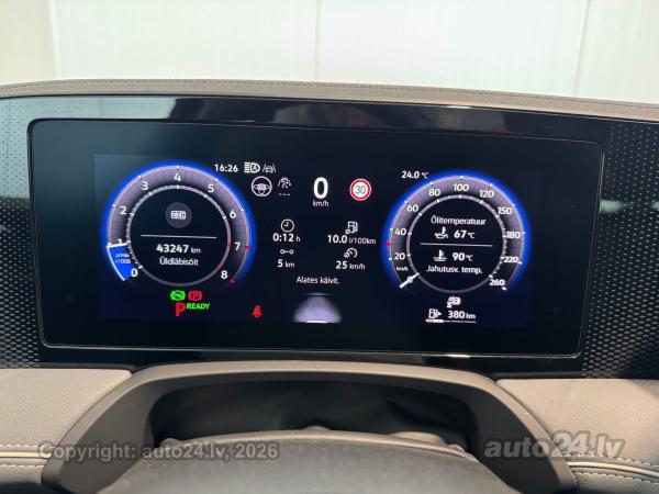Black Volkswagen Passat 2025 in Tartu, with an engine capacity of 1.50 L and mileage of 43 thousand km for 27490 €, photo 8 on AUTOMOTO.COM.LV