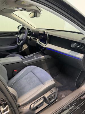 Black Volkswagen Passat 2025 in Tartu, with an engine capacity of 1.50 L and mileage of 43 thousand km for 27490 €, photo 16 on AUTOMOTO.COM.LV