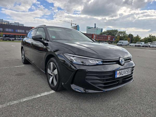 Melns Volkswagen Passat 2025 Klaipėda, ar dzinēja tilpumu 1.50 L un nobraukumu 33 tūkst. km par 28200 €, foto 3 vietnē AUTOMOTO.COM.LV