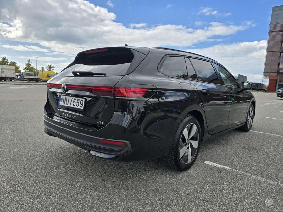Black Volkswagen Passat 2025 in Klaipeda, with an engine capacity of 1.50 L and mileage of 33 thousand km for 28200 €, photo 8 on AUTOMOTO.COM.LV